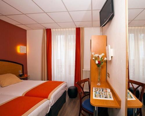 Meridional Paris 3 étoiles | 14 Rue Du Docteur Heulin 75017