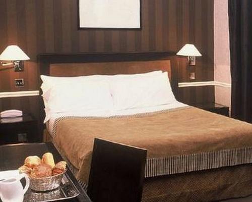Victoires Opera Paris 4 étoiles | 56 rue de Montorgueil 75002